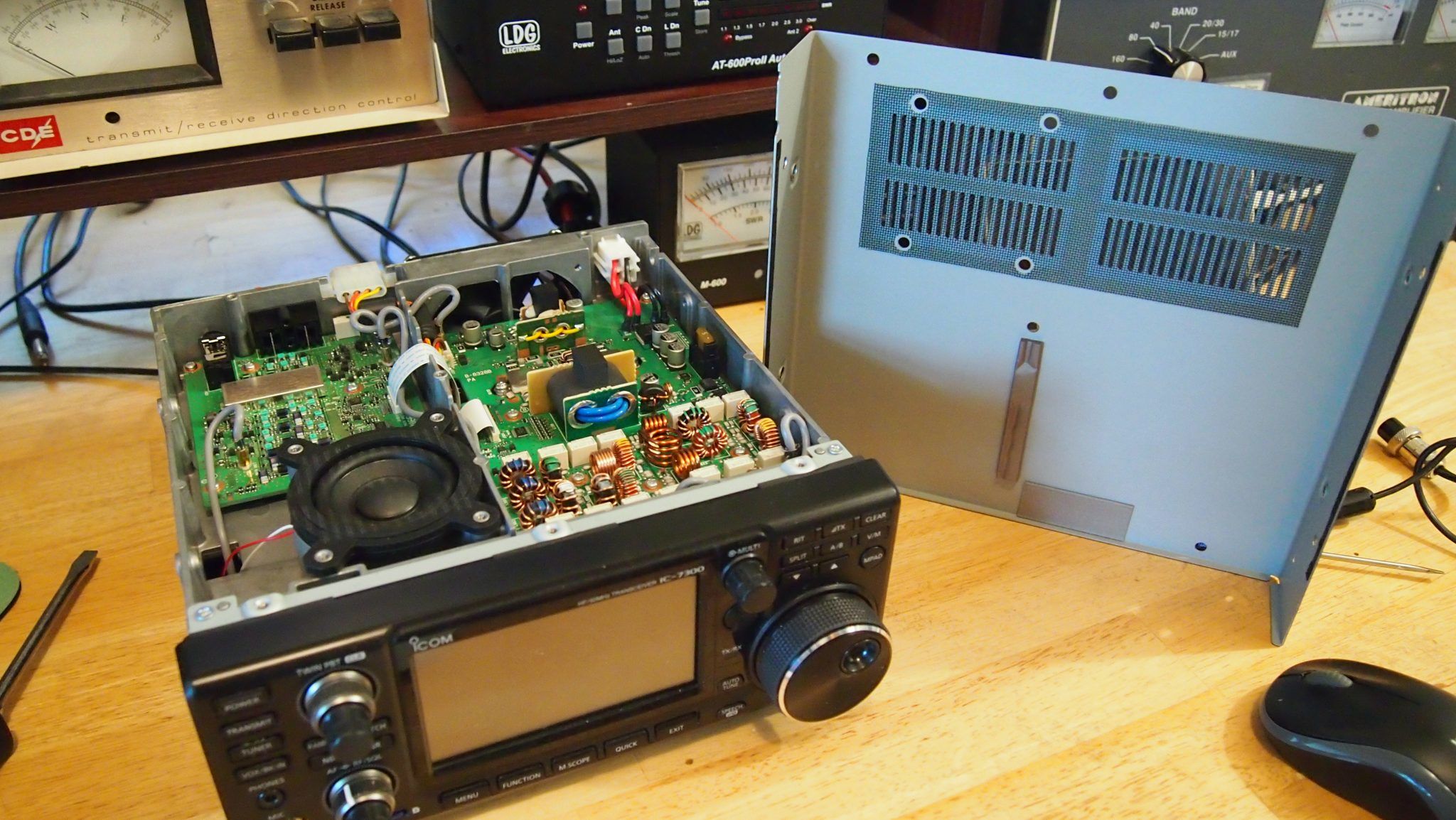 Inrad RX7300 Modification On Icom 7300 Keeping External Tuner Jack
